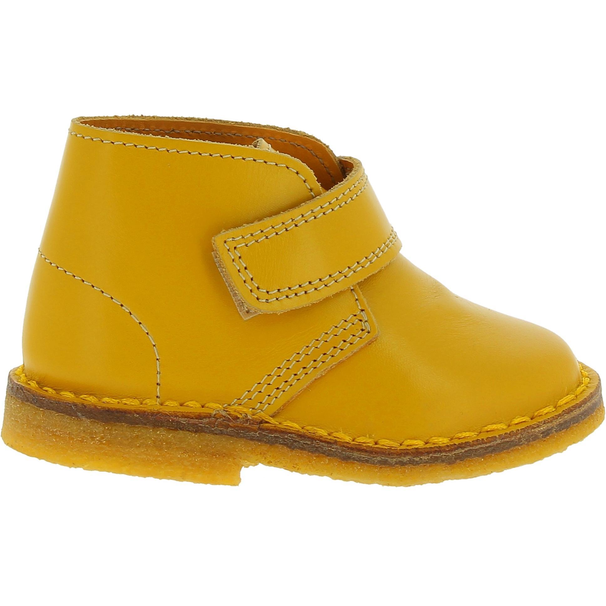Botines para niños en cuero amarillo hechas a mano en Italia ...