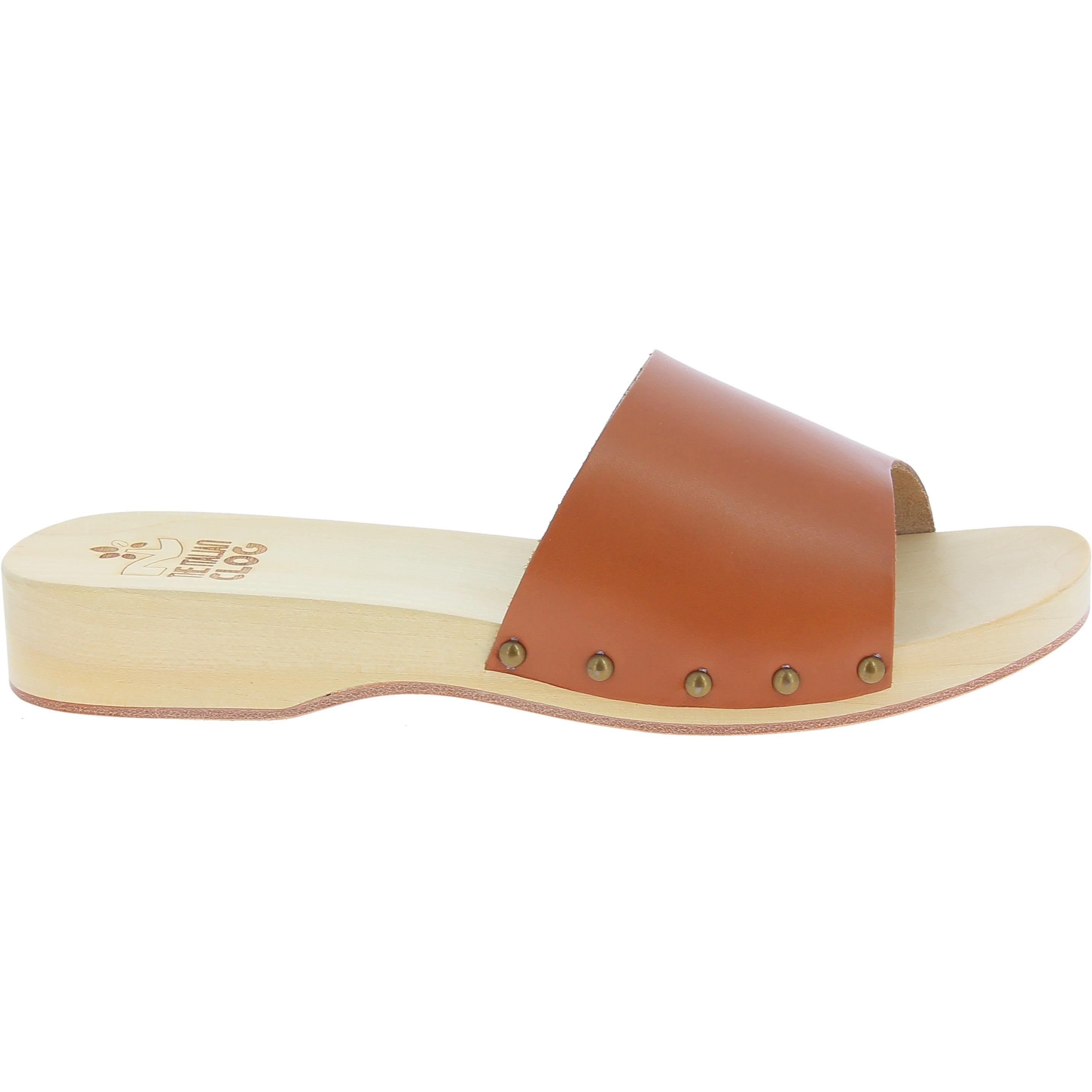 Handmade wooden clogs for men with large brown leather band - Artigiani ...